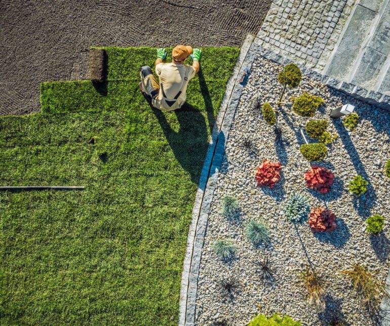 Hiring the Best Landscaping Contractors | CGL Landscaping